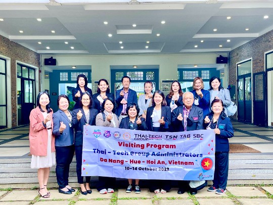 THAI-TECH GROUP VISITS HUE'S COLLEGES AND UNIVERSITIES - Visit ...